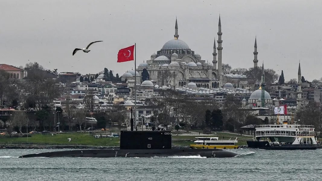 “Turkiyada mahalliy aholini so‘ramasdan suratga olish va uni tarqatish ...
